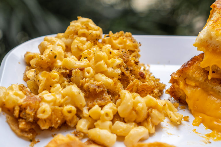 FO' CHEEZY TWISTED MELTZ Review: November 2020