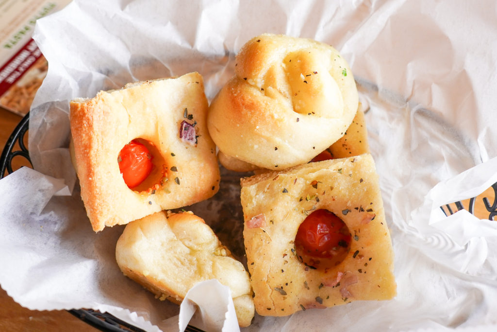 Tuttorosso: A St. Pete Beach Treasure for Casual Italian Dishes and Pizzas