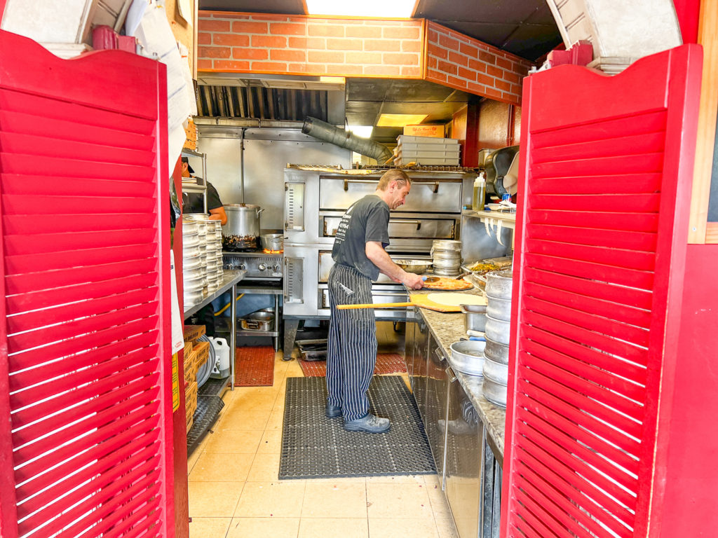 Tuttorosso: A St. Pete Beach Treasure for Casual Italian Dishes and Pizzas