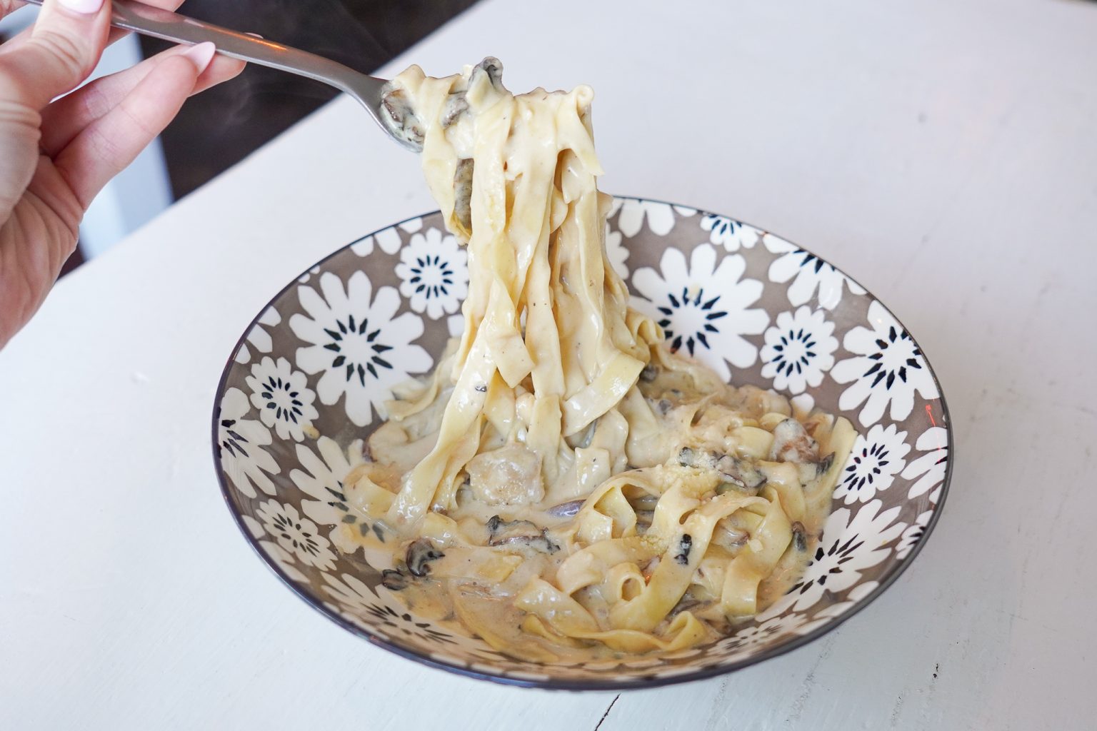 Bonu Taverna: Fresh Italian Cuisine in the Heart of Central Avenue