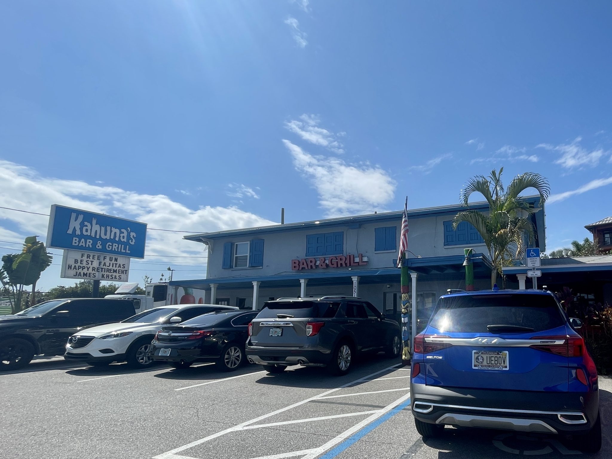 A Tidal Wave of Flavors & Fun at Kahuna’s Bar and Grill