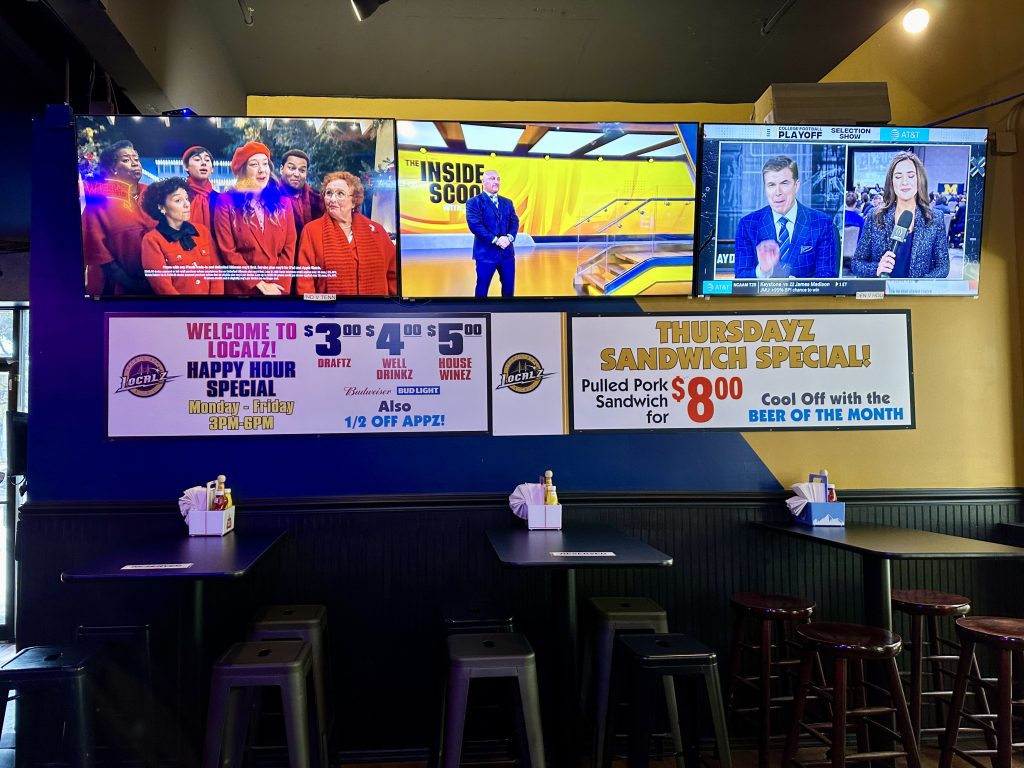 Localz Sports Bar and Grill Review St. Pete FL December 2023