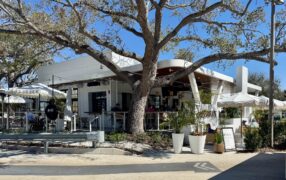 Perry's Porch St Petersburg FL Review April 2025